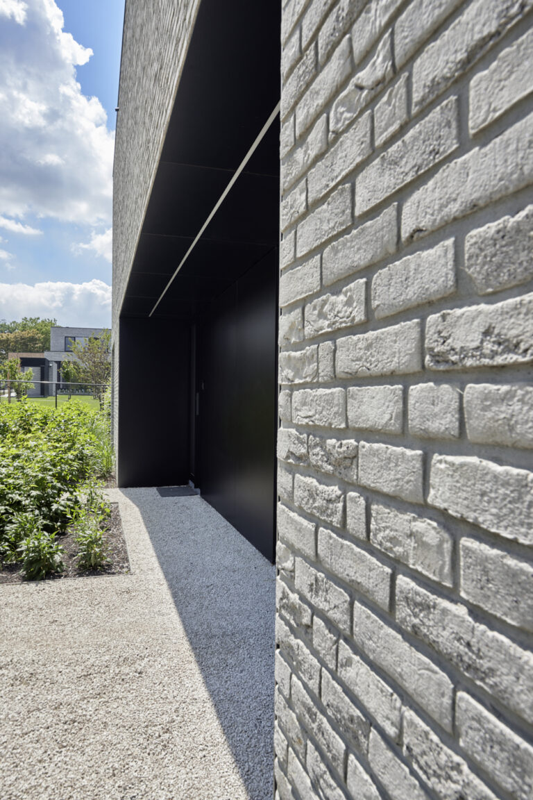 LEYN – Sven Dezittere